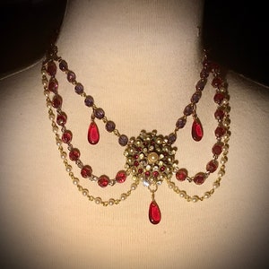 Renaissance Glow Regal Princess Necklace - Etsy