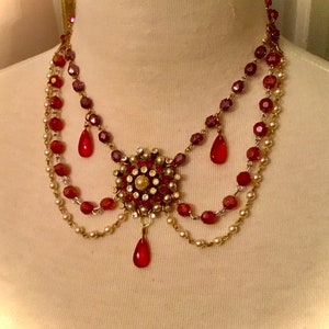 Renaissance Glow Regal Princess Necklace - Etsy