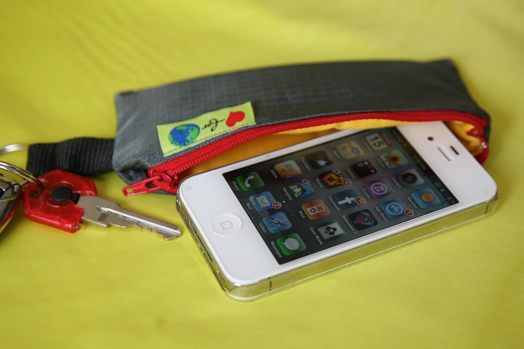 Cell Phone Water Protectant Bag and Key Chain Padded Custom iPhone Case ...