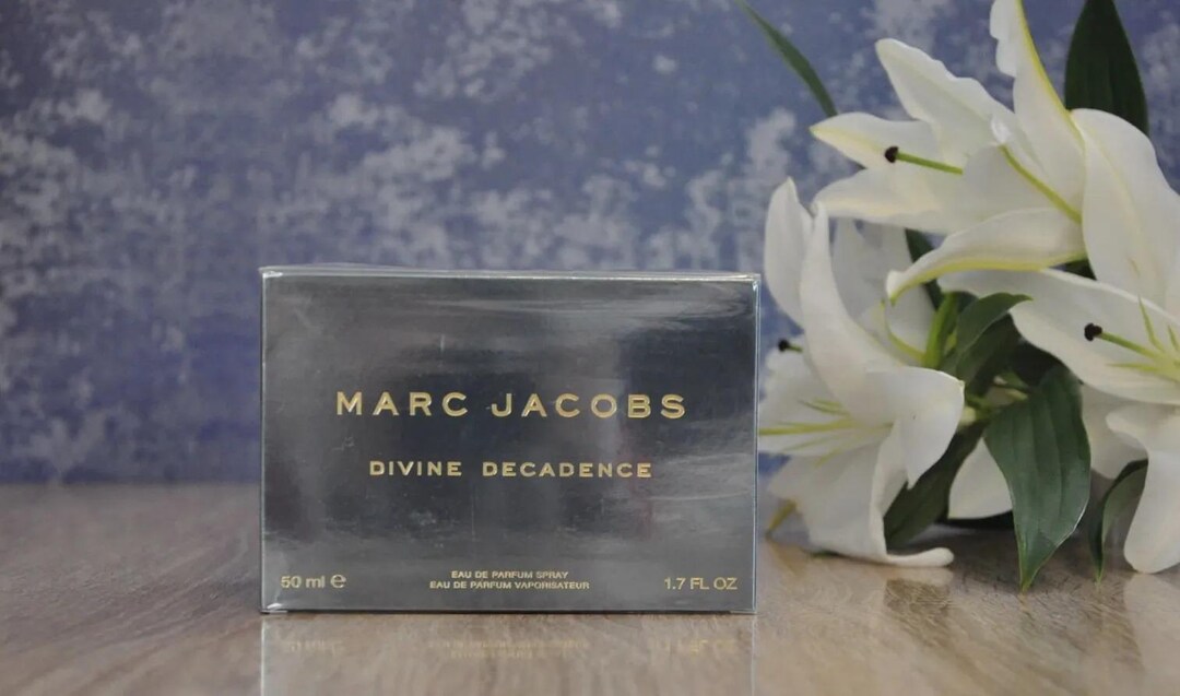 DIVINE DECADENCE Marc Jacobs Eau De Parfum 50ml, Discontinued, Very ...