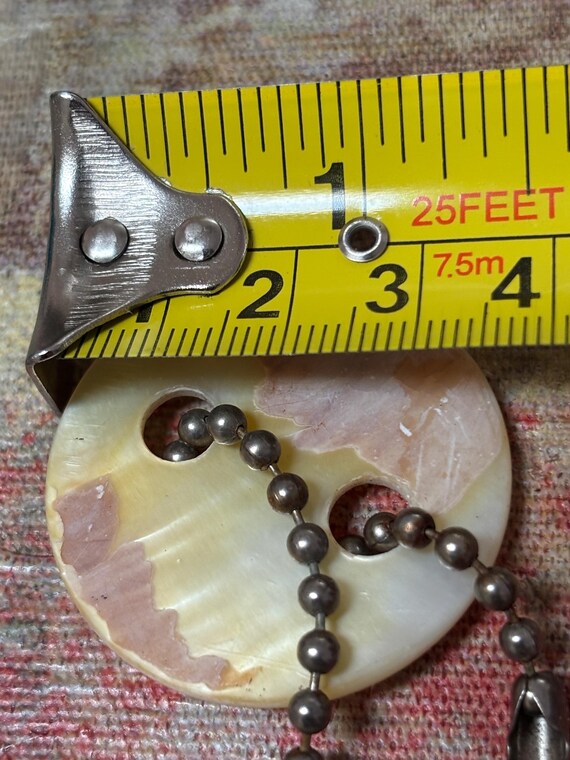 20th Century mother of Pearl button keychain, vintage… - Gem