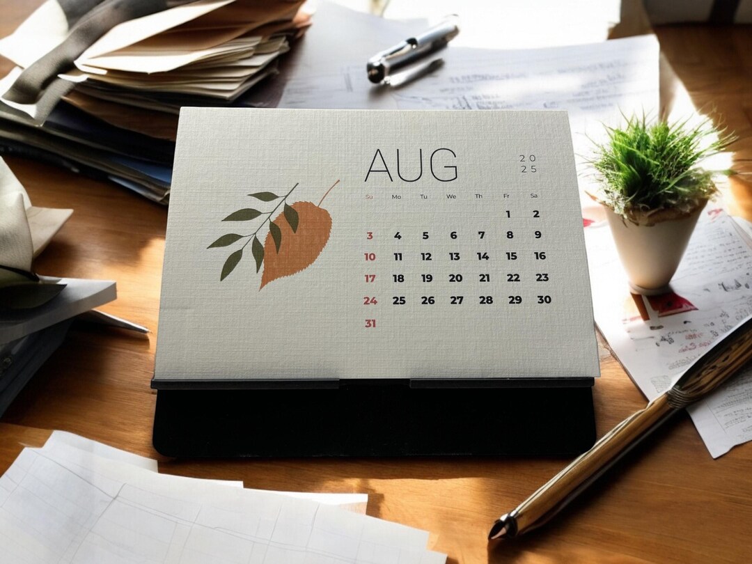 2025 Desktop Calendar Color Print With Floral Design - Etsy