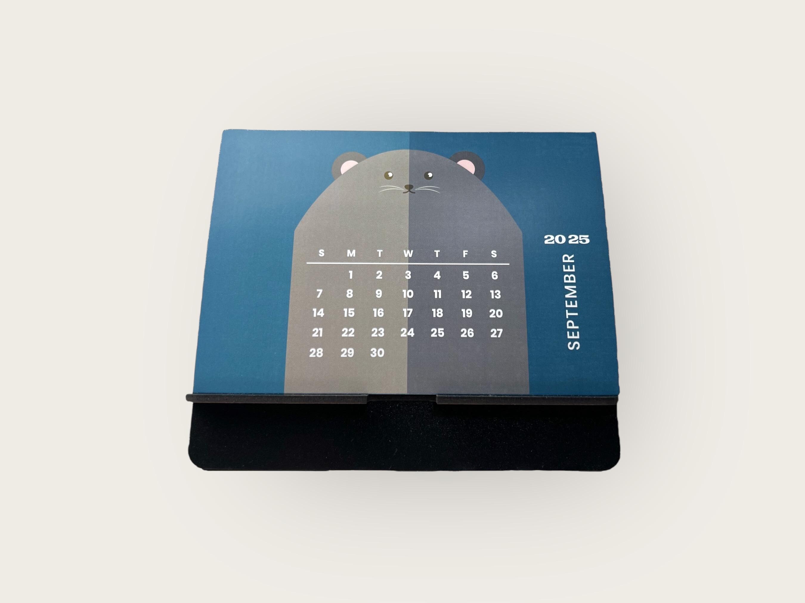 2025 Desktop Calendar Animals İllustration - Etsy