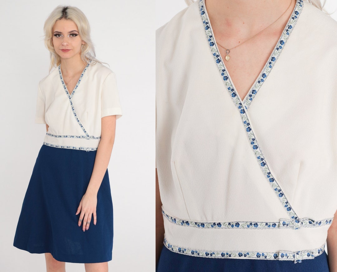 1970s Mini Dress Blue White Color Block Mod Dress V Neck Dress 70s High ...