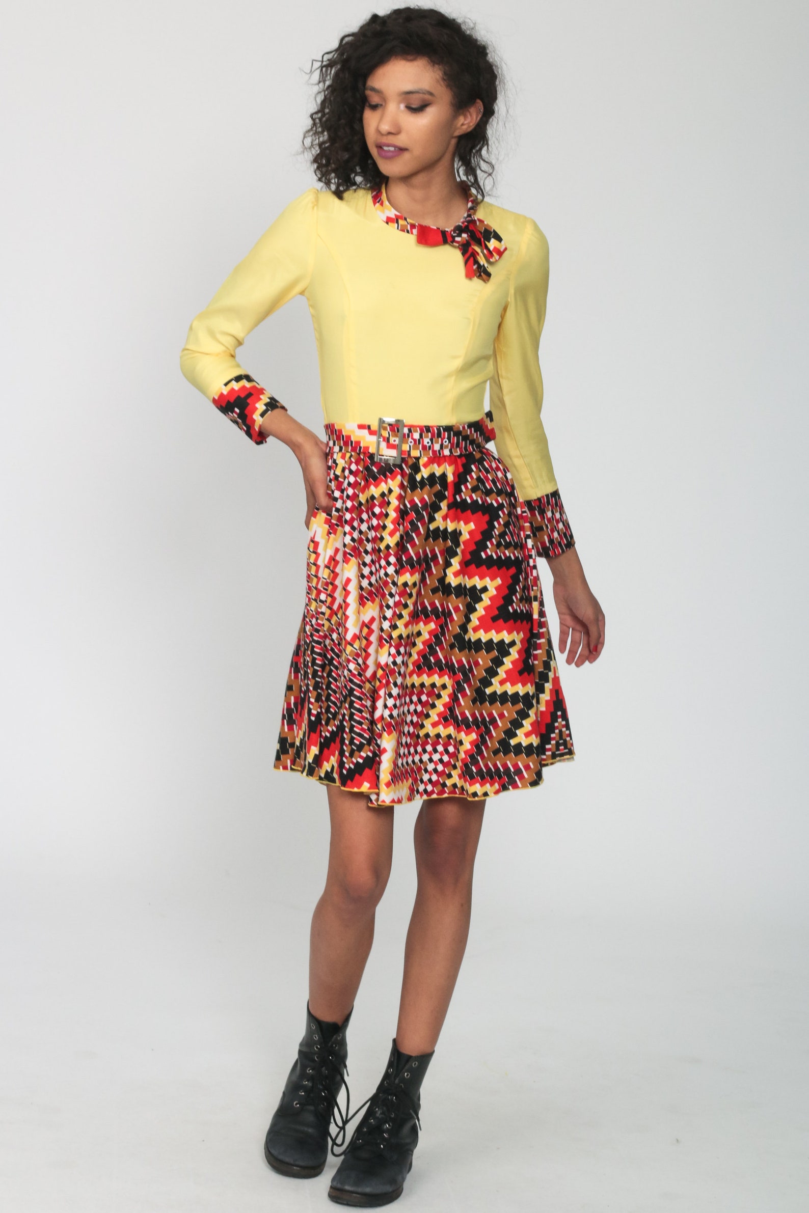 70s Mini Dress Zig Zag Geometric Print 60s Mod High Waisted | Etsy