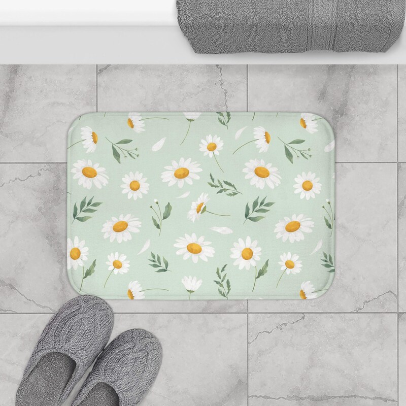 Daisy Bath Mat - Etsy