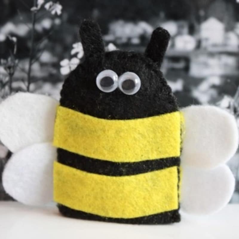 Bee Finger Puppet - Etsy