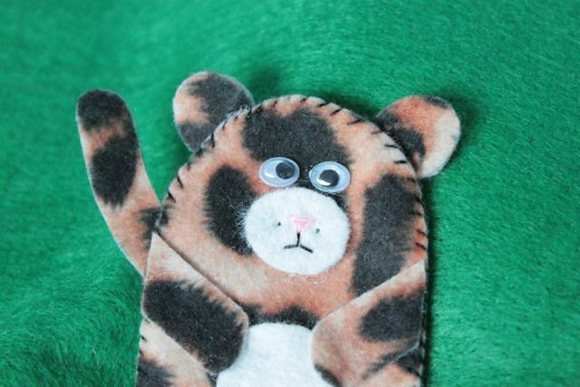 Leopard Finger Puppet - Etsy