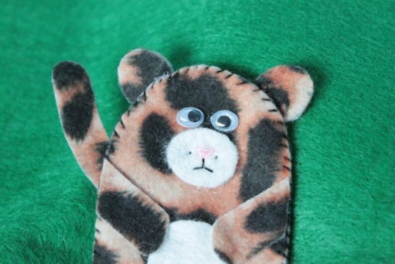 Leopard Finger Puppet - Etsy