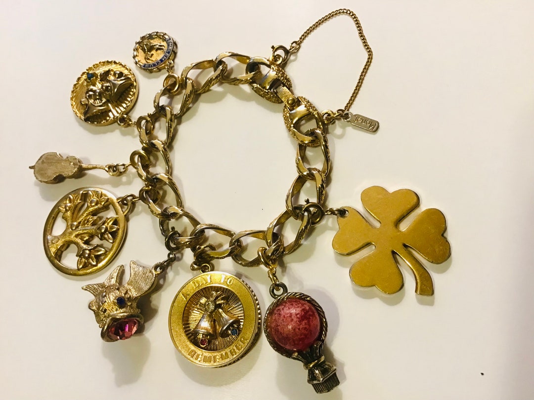 Monet VTG Bracelet With Eight Charms; Four Monet Charms and Four Others ...