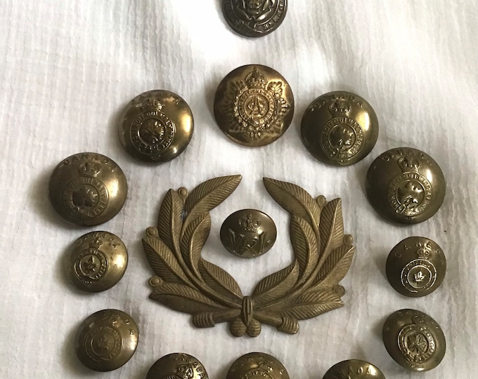 D. Evans and Co Button Lot of 13 Marked Attleboro Falls WW2 or Older ...