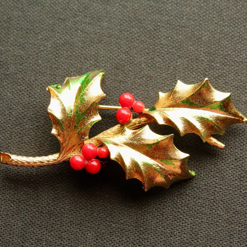 Holly Brooch - Etsy