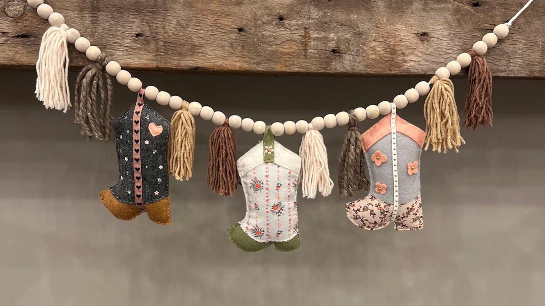 Custom Made to Order Cowboy Boots Garland - Etsy