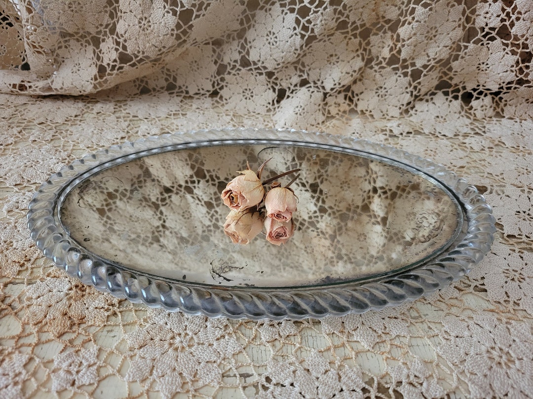 BEAUTIFUL Oval Scalloped Border Vanity Mirror Shabby Brocante AS-IS - Etsy