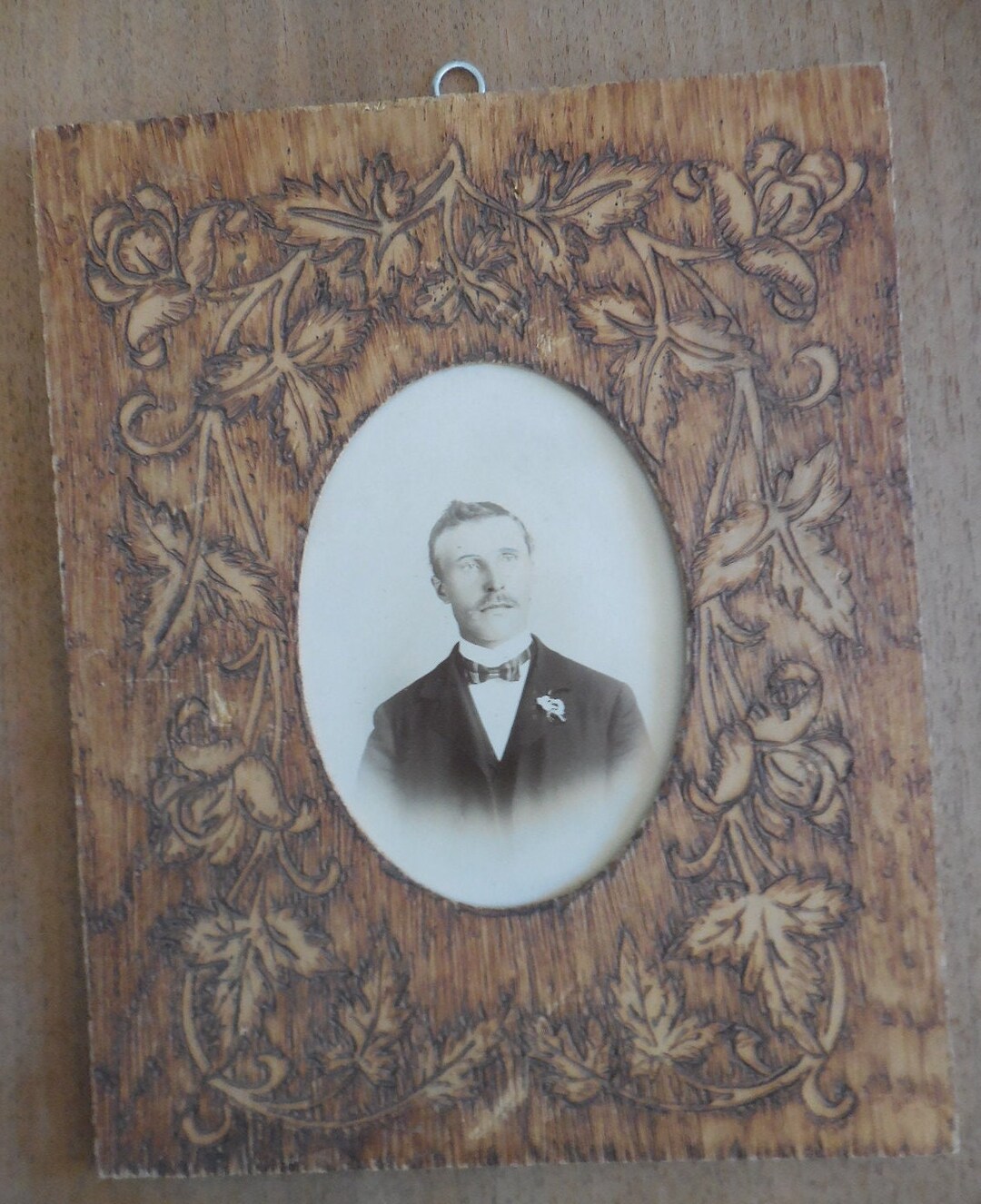 Vintage Pyrography Wood Burning Folk Art Picture Frame Vine Leaves ...