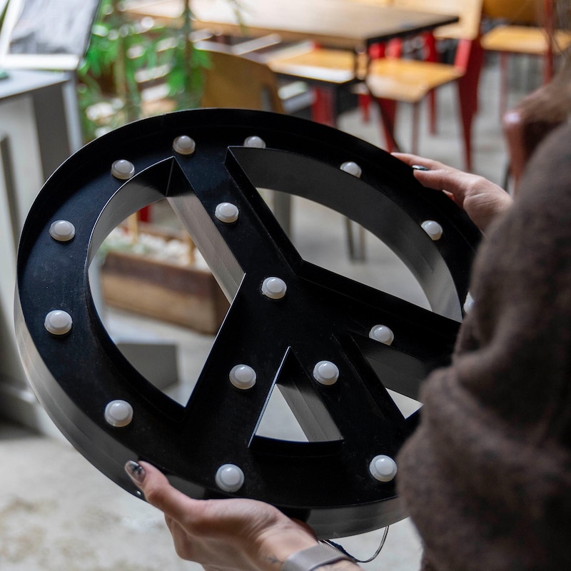 Lighted Peace Sign - Etsy