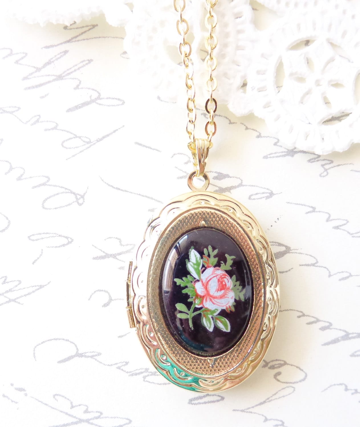 Vintage Rose Locket Necklace 16k Gold Plated - Gold Locket - Oval ...