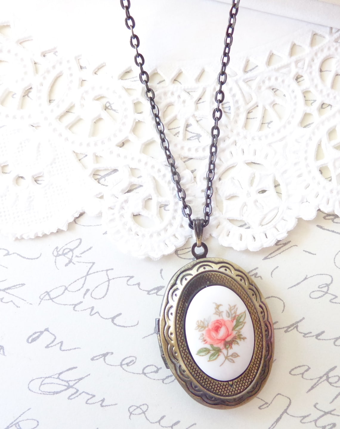 Vintage Rose Locket Necklace Oval Locket Necklace Keepsake | Etsy