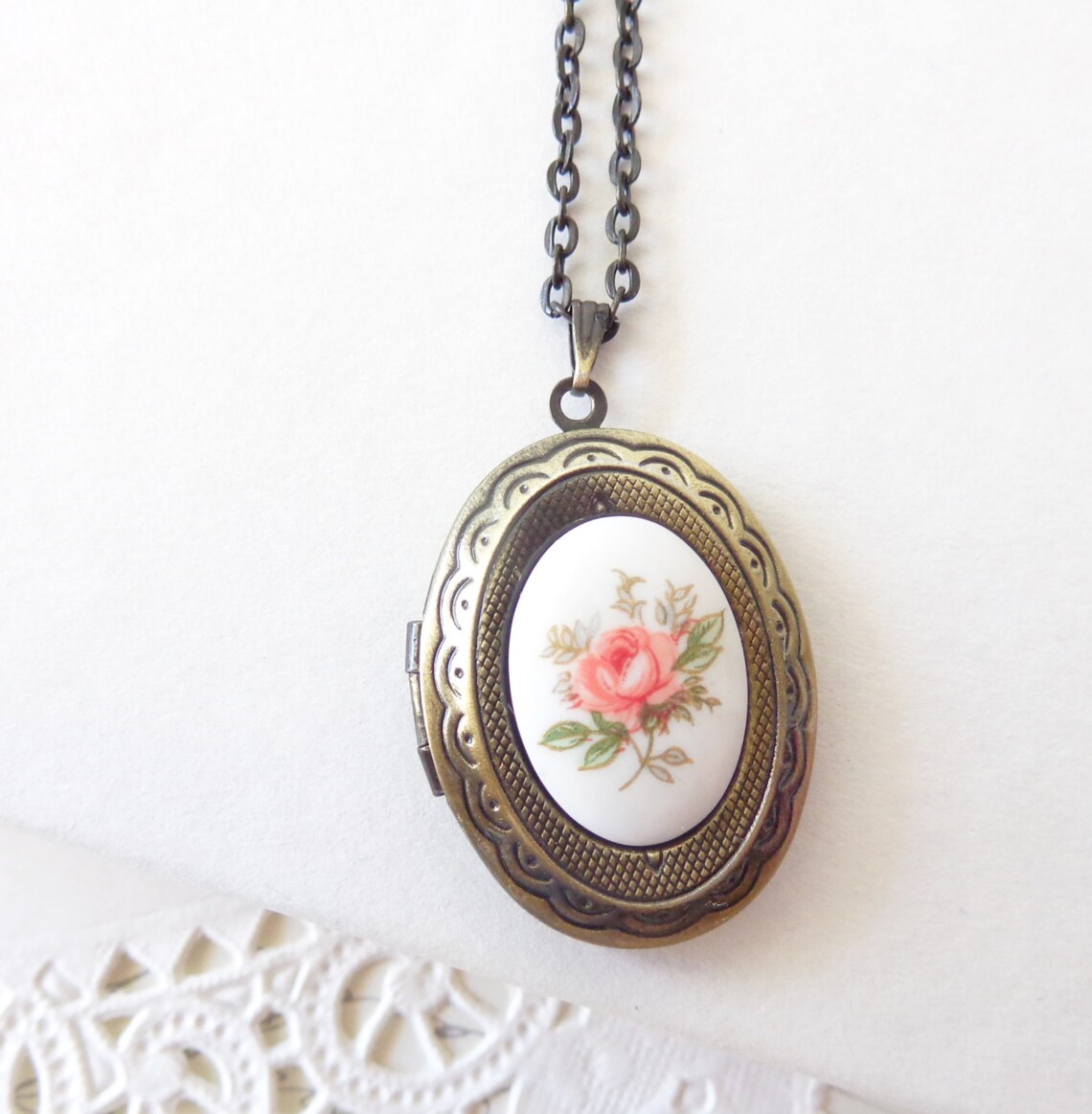 Vintage Rose Locket Necklace Oval Locket Necklace Keepsake | Etsy