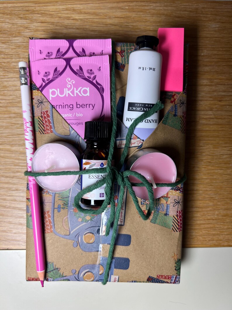 Surprise New Book Gift Set Cosy Night-in Mystery Romance Read Bookish ...