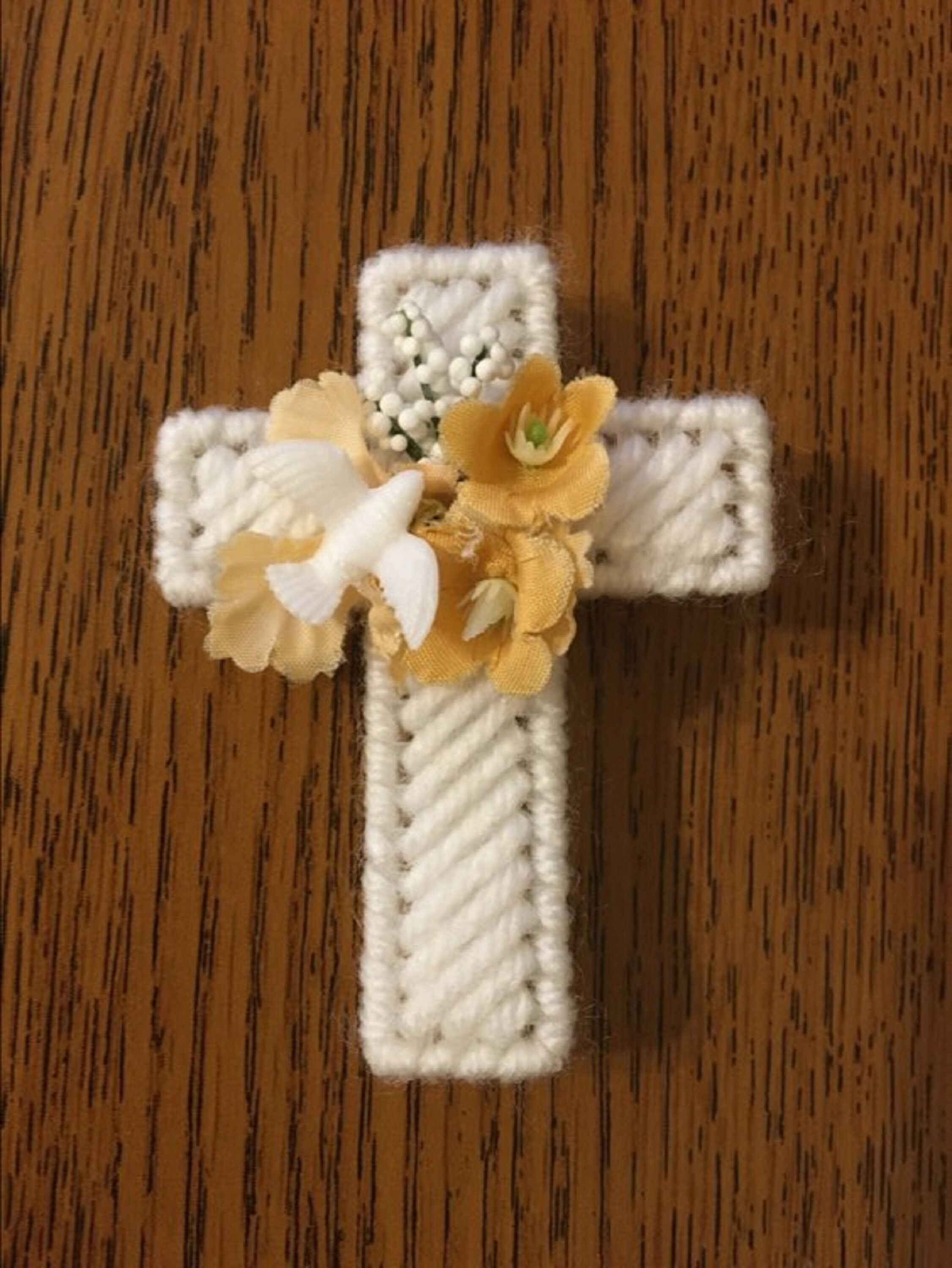 LC0003. Cross Lapel Pin - Etsy