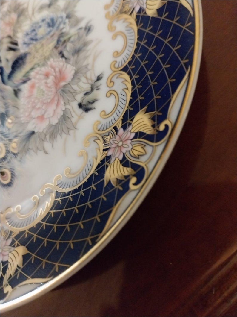 Plato de pavo real de porcelana Satsuma vintage: decoración dorada ...