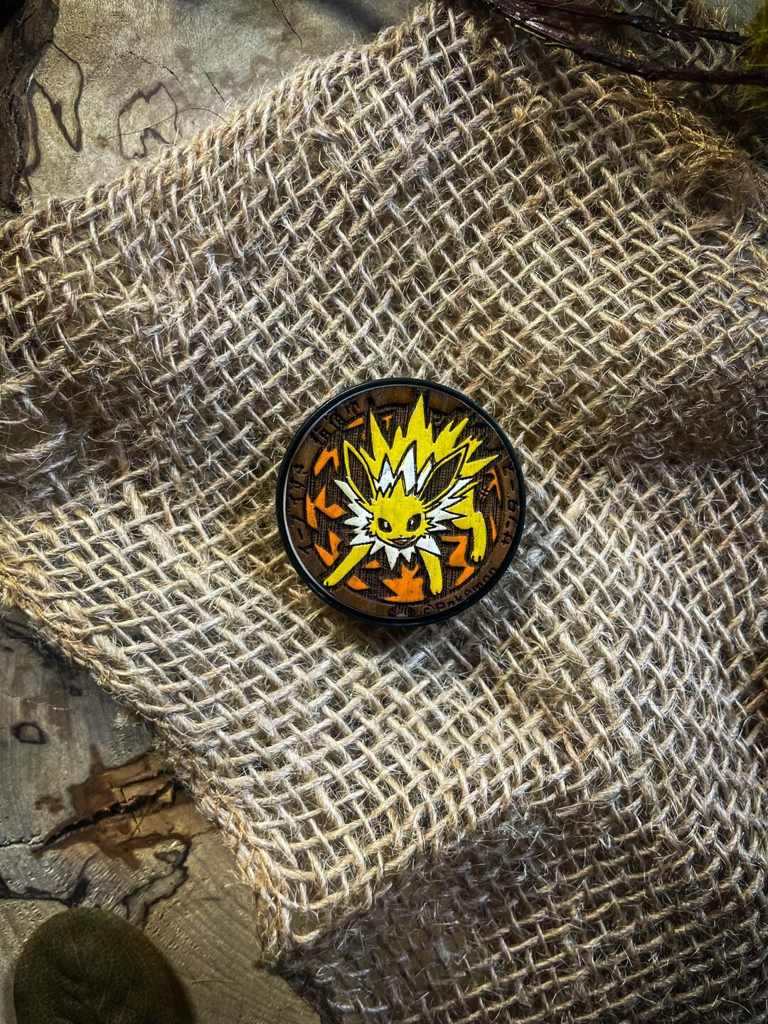 Electric Jolteon Eevee Videogame Cute Kawai Monster Hand-painted Wooden ...