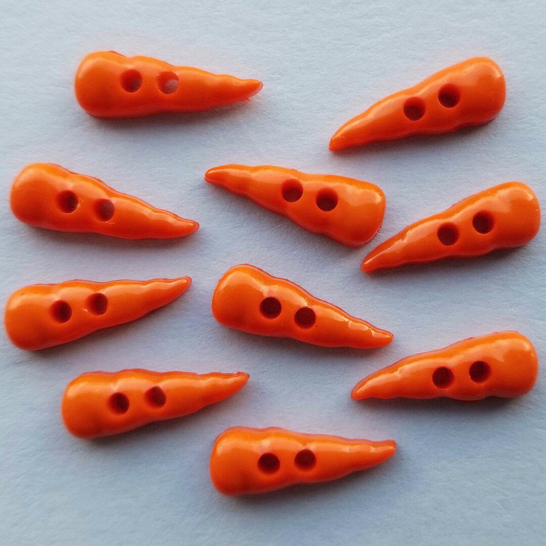 Craft Buttons TINY CARROTS Christmas Winter Snowman Nose Easter Bunny ...