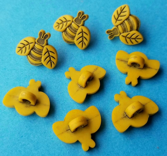 Bumble Bee Buttons