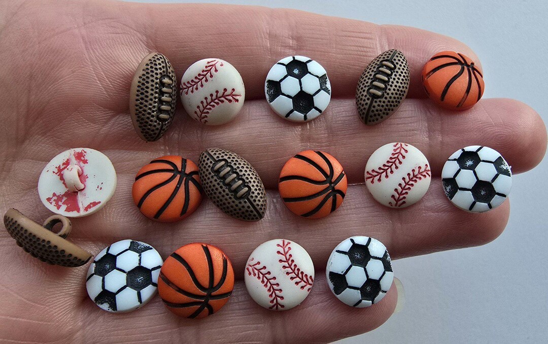 16 X Craft Buttons TINY SPORTS BALLS Basketball Soccer Football Rugby ...
