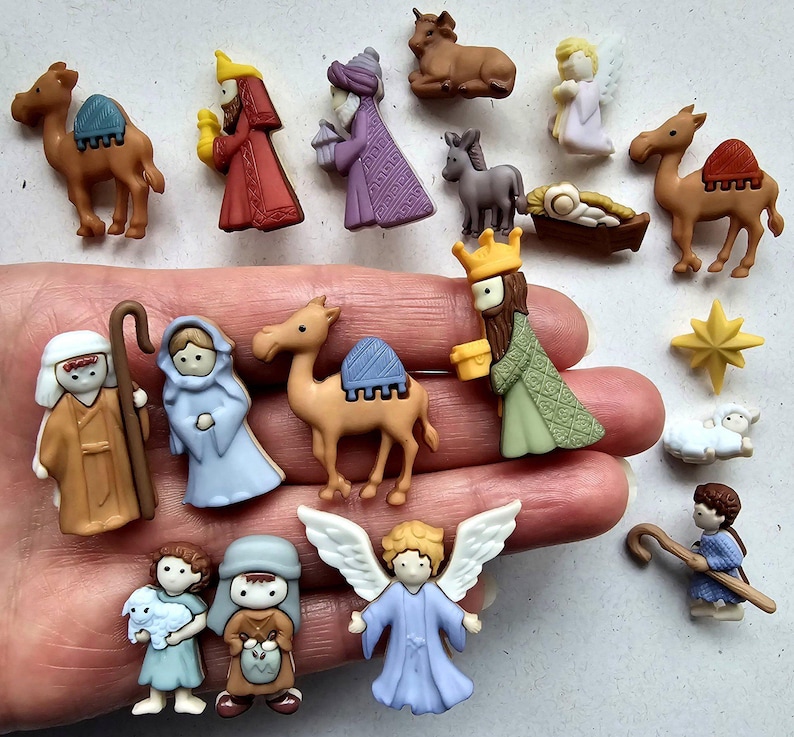 18 X Craft Buttons NATIVITY SCENE Christmas Baby Jesus Christ Mary ...