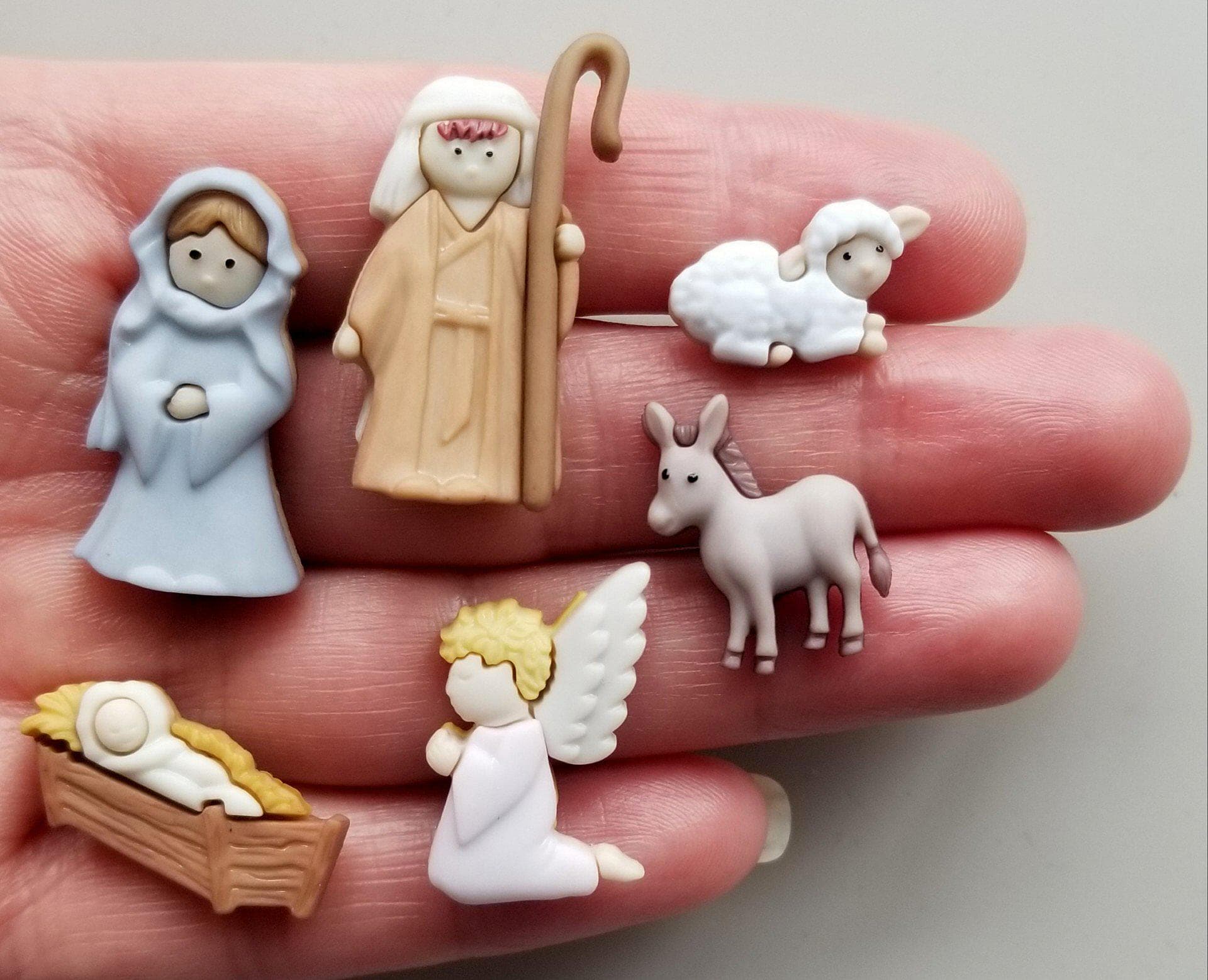 Craft Buttons NATIVITY Christmas Baby Jesus Christ Mary Joseph Three ...