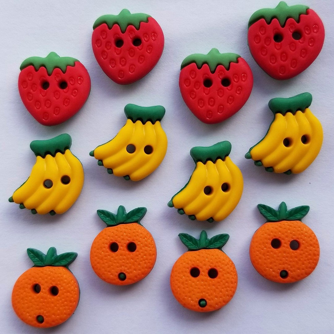 Craft Buttons SUMMER FRUIT Strawberry Orange Banana Picnic Salad Card ...