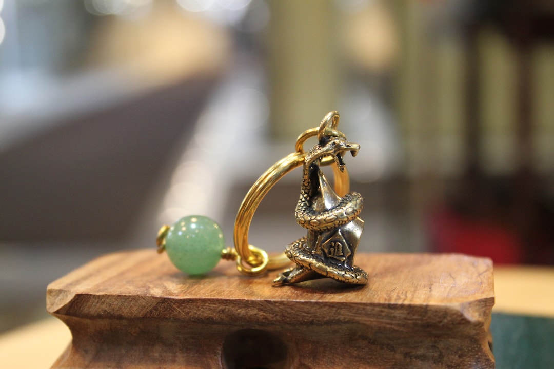 2025 Snake Year, Brass Snake Key Chain, Key Ring, Key Holder, Green ...