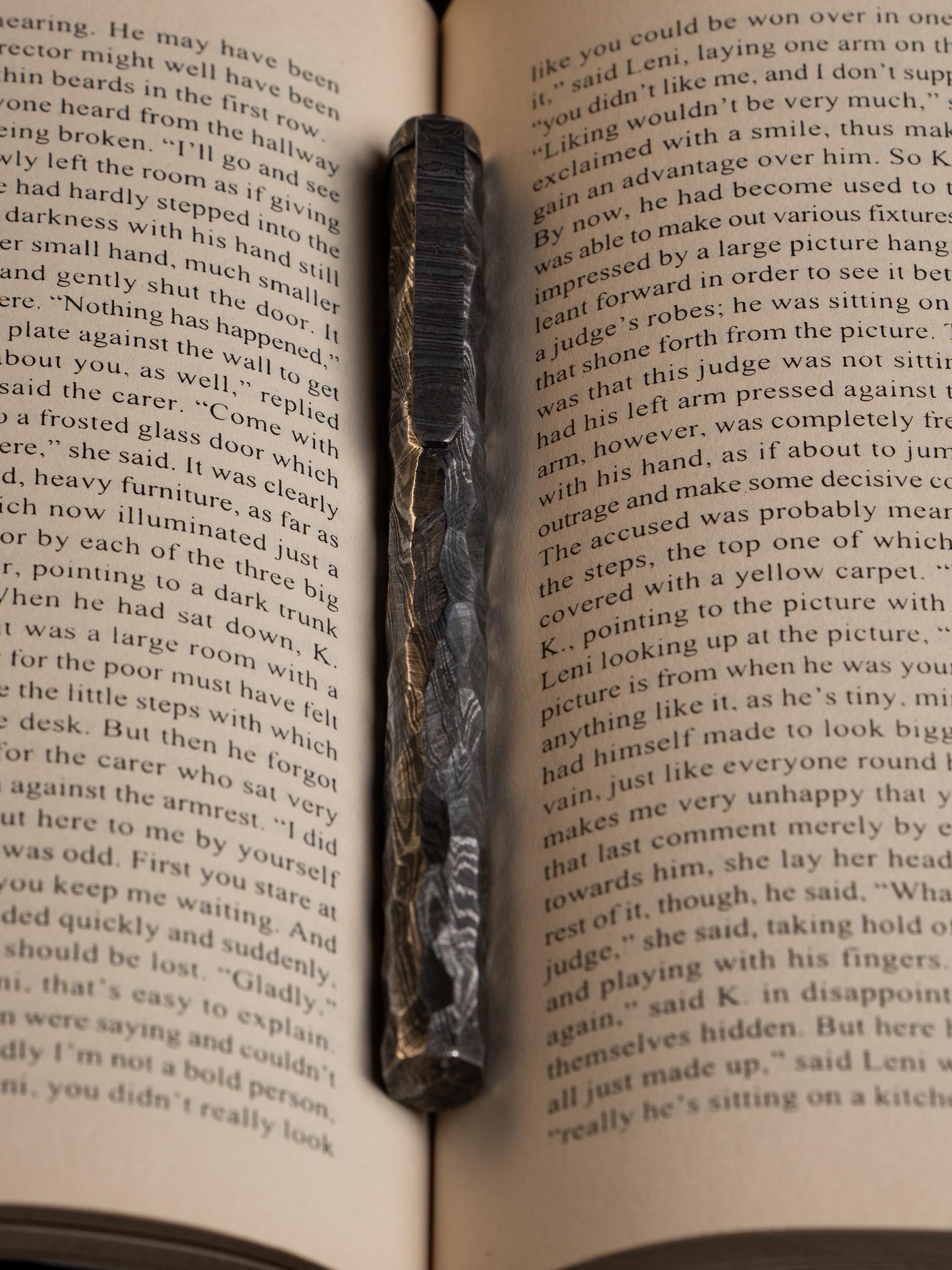 Hammered Damascus Steel Pen With Cap | Handmade Luxury Writing ...