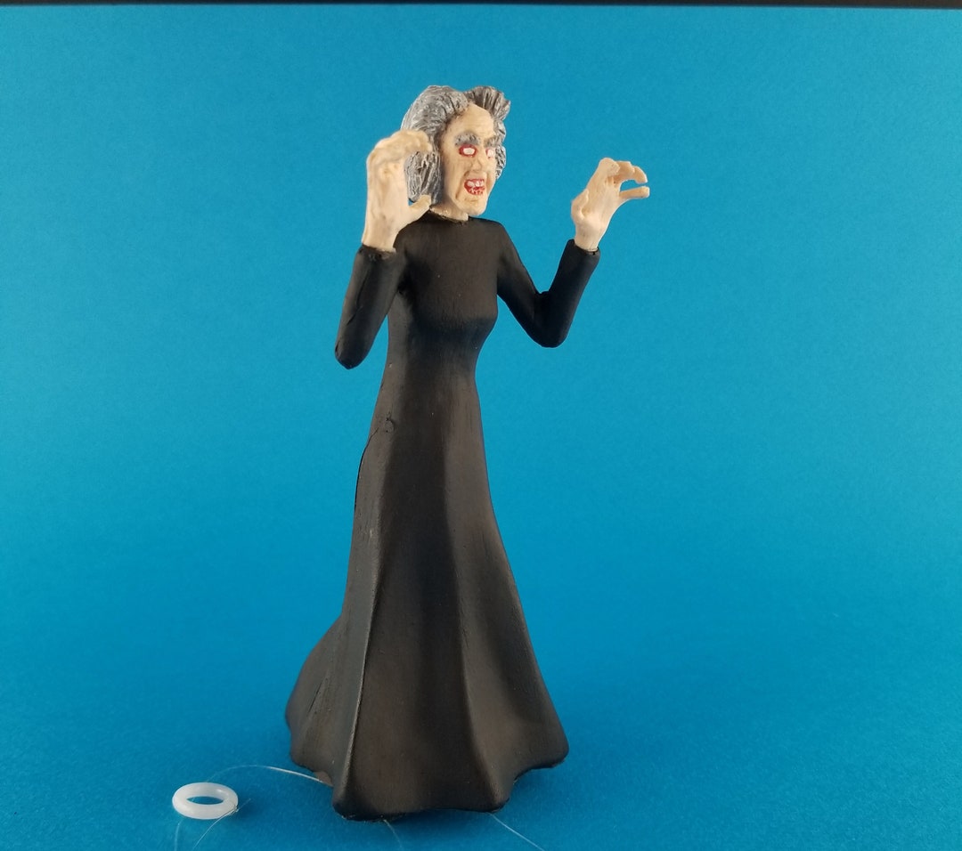 Haunted Hill House Hag With Ghostly Action - Etsy