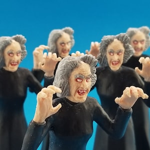 Haunted Hill House Hag With Ghostly Action - Etsy