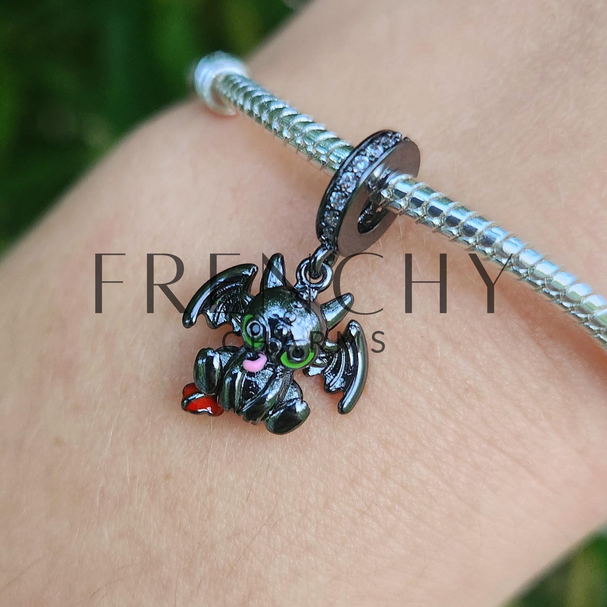 Toothless pandora charm store