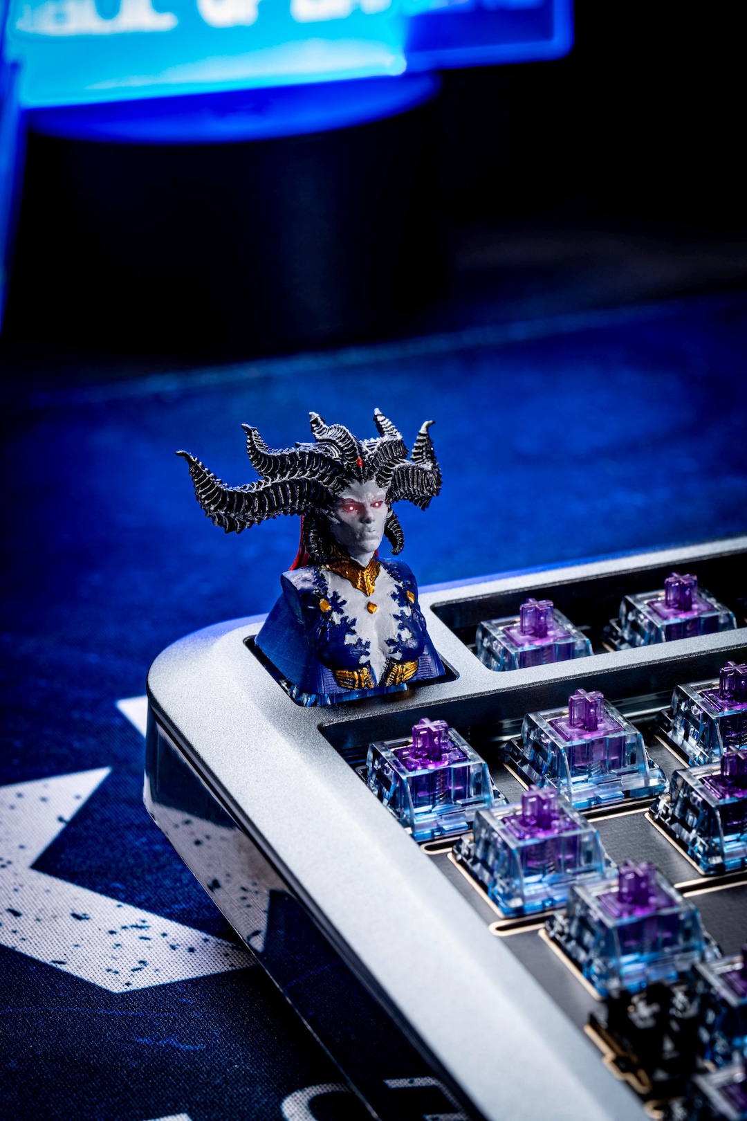 Lilith, From Diablo 4，queen of the Abyss – Dark Sorceress Resin Artisan ...