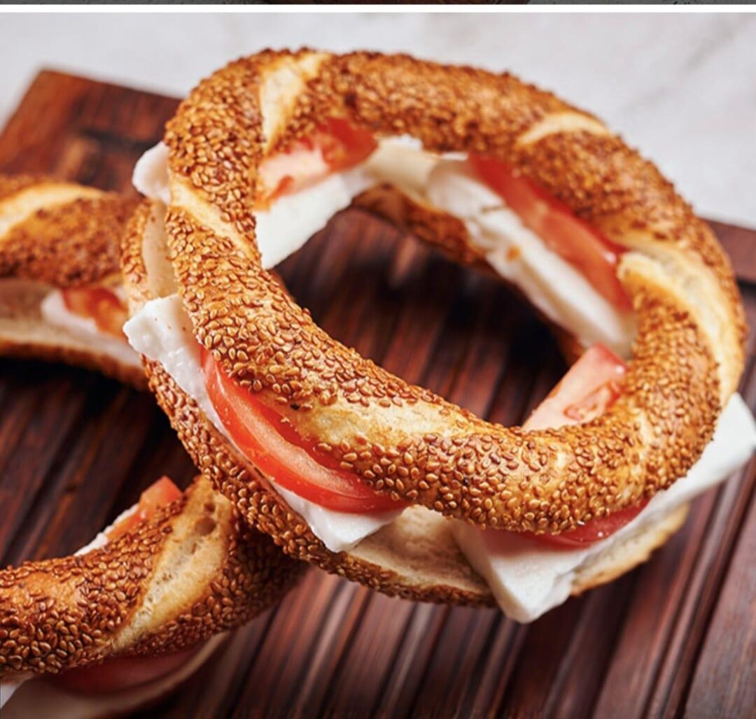 3 Pieces Turkish Simit Turkeys Famous Sesame Bagel, Savory & Crispy ...