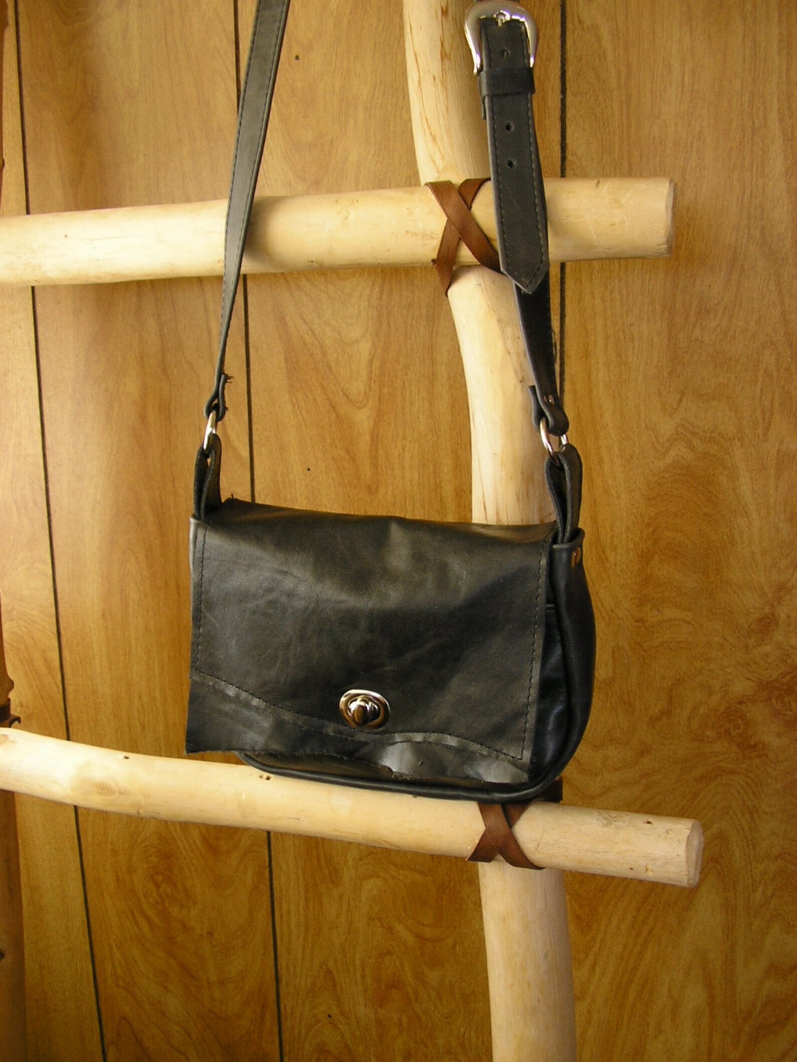 Black Leather Crossbody Purse 9 X 6 X 2 - Etsy