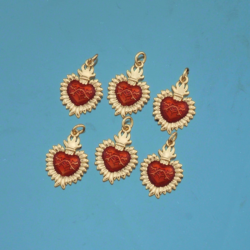 Sacred Heart Pendant - Etsy