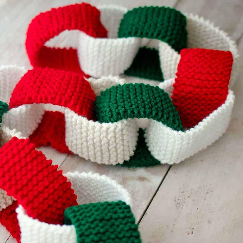 Christmas Chain Garland Knitting Pattern - Etsy