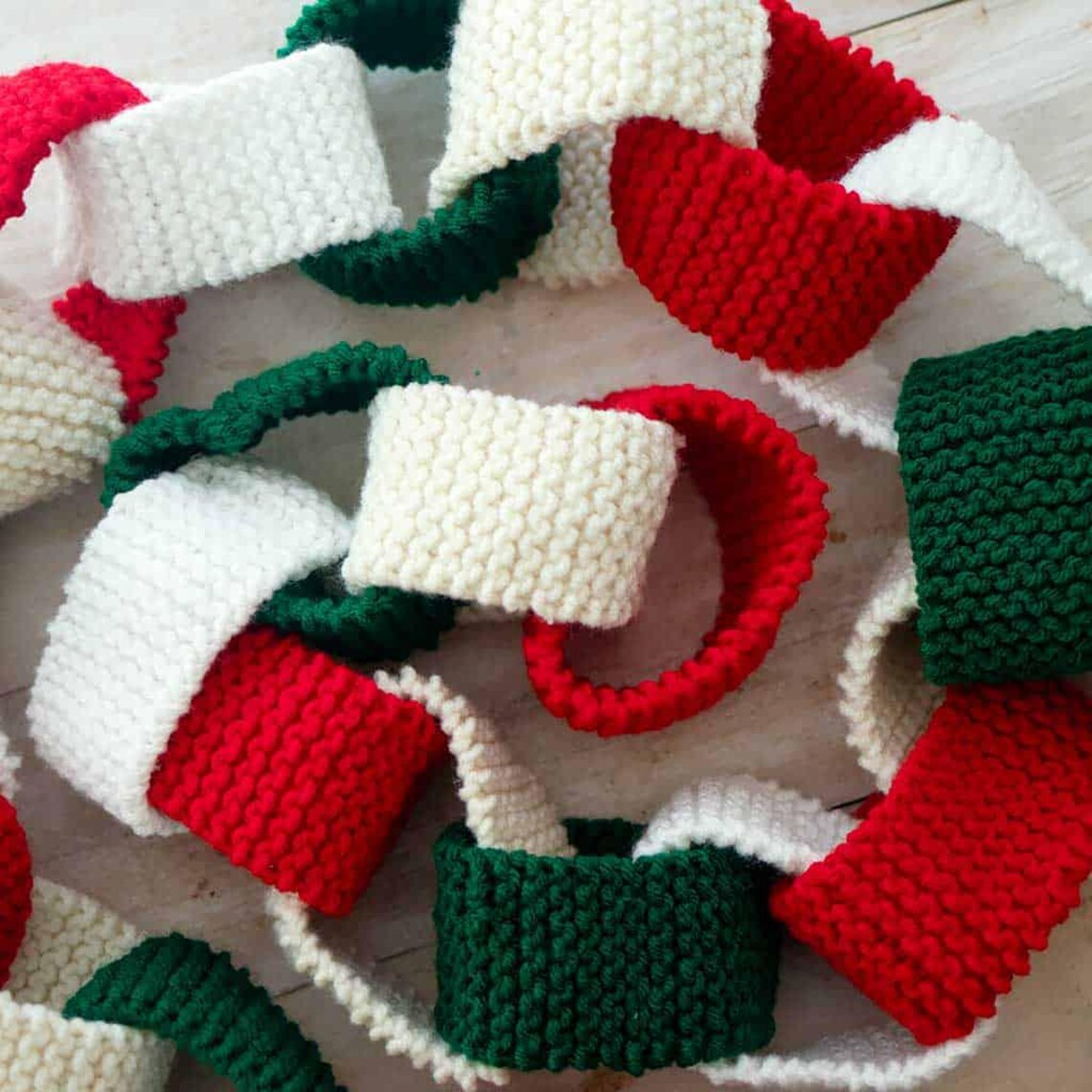 Christmas Chain Garland Knitting Pattern - Etsy