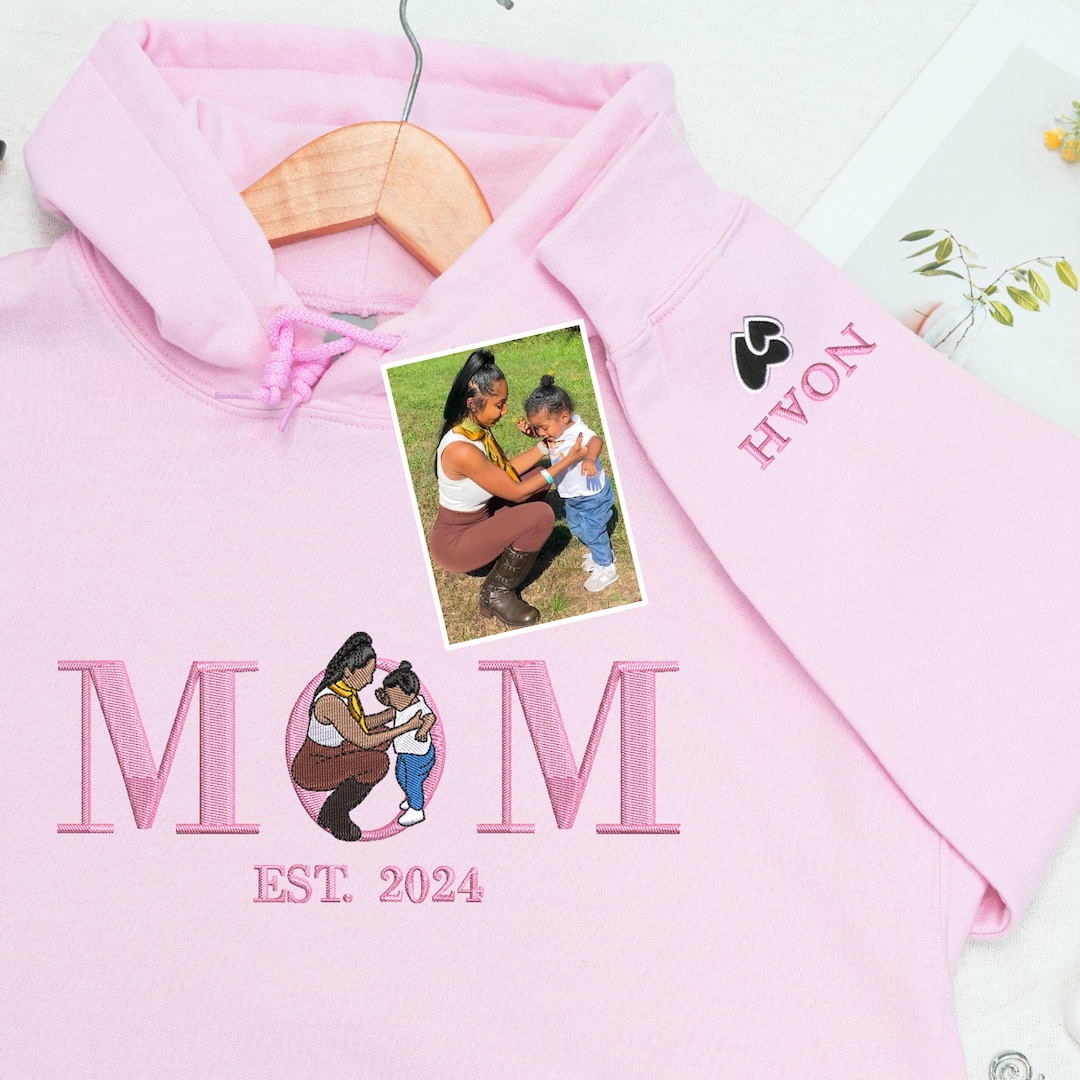 Muttertag Sweatshirt bestickt, Mom Portrait Sweatshirt, Mom Hoodie mit ...