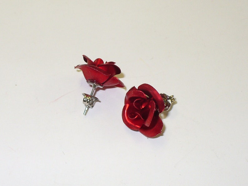 Vintage Red Rose Earrings DEADSTOCK - Etsy