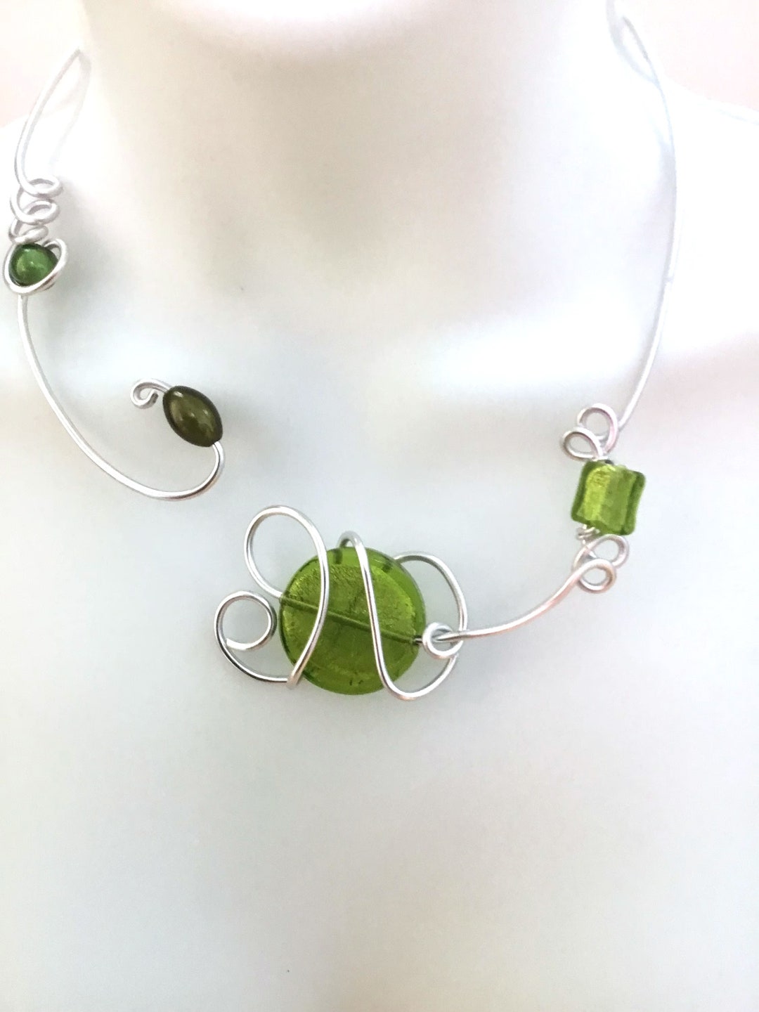 Green Open Necklace, Contemporary Necklace, Stylized Necklace, Design ...
