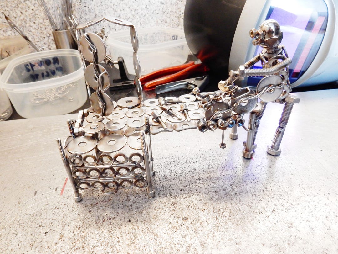 Carpenter Wood Gift, Carpenter Cabinetmaker, Scrap Metals, Sculpture ...