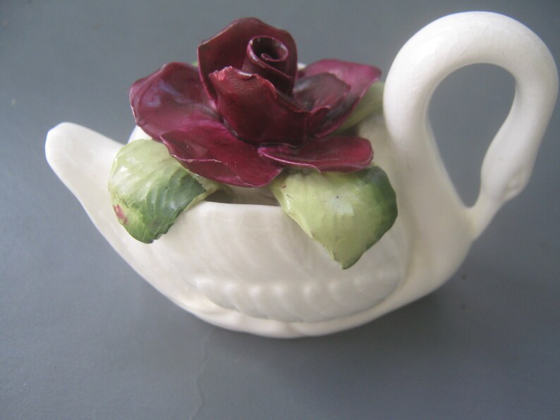 Vintage Swan Red Rose Figurine House of Goebel Bone China England - Etsy