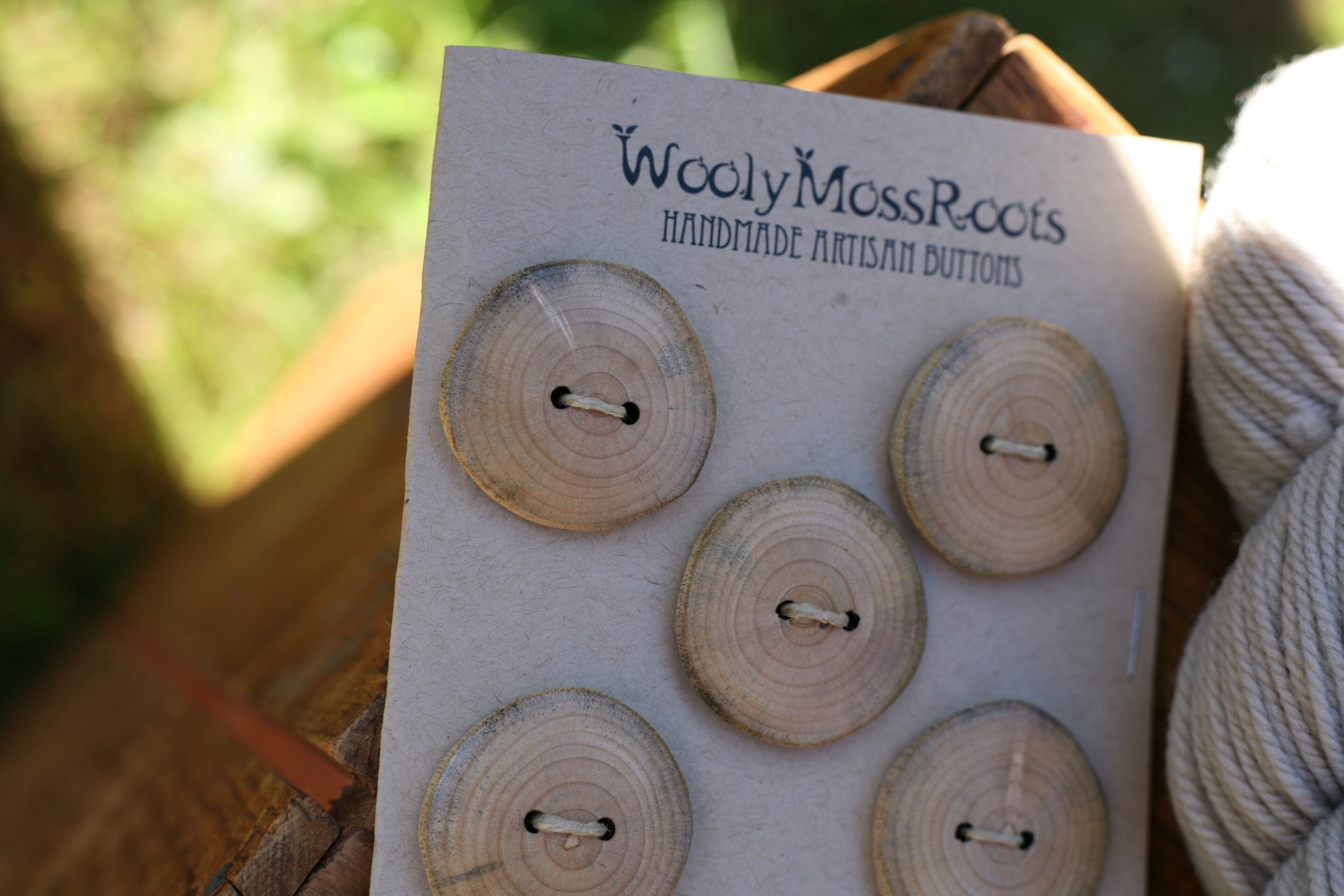5 Rustic Wood Buttons in Oregon Vine Maple